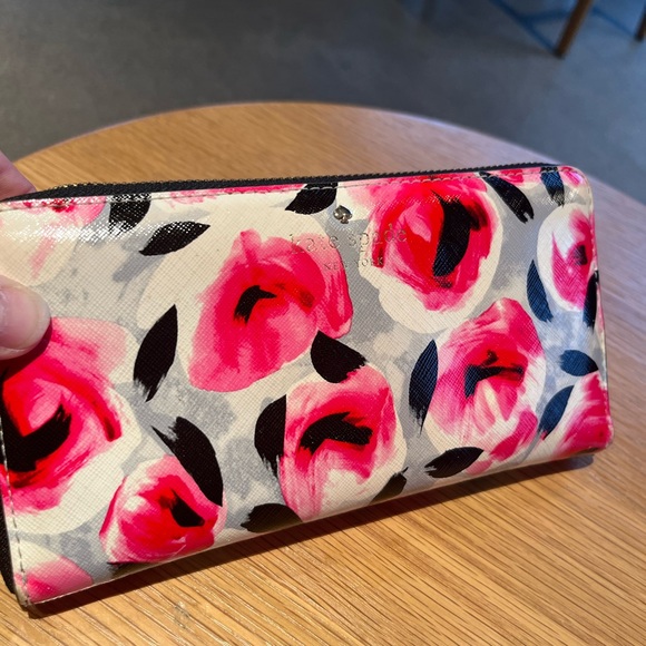kate spade | Bags | Kate Spade Flower Wallet | Poshmark
